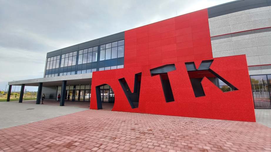 Átadták a DVTK új multifunkciós sportcsarnokát, a DVTK Arénát - Amíg ...