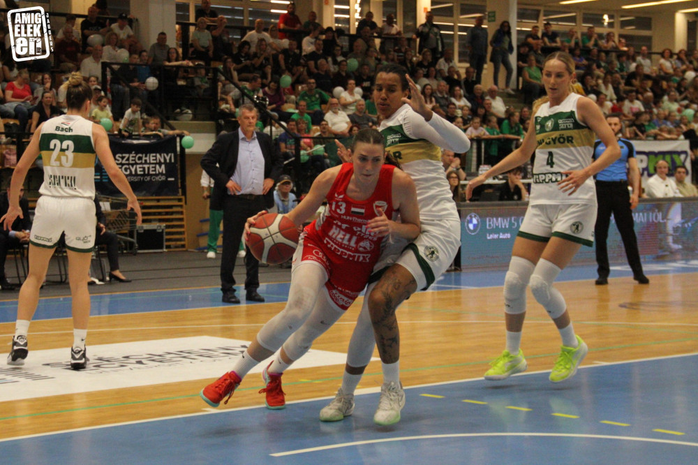 Lelik Réka: Ilyen szurkolótábora biztos, hogy senkinek sincsen - Amíg ...