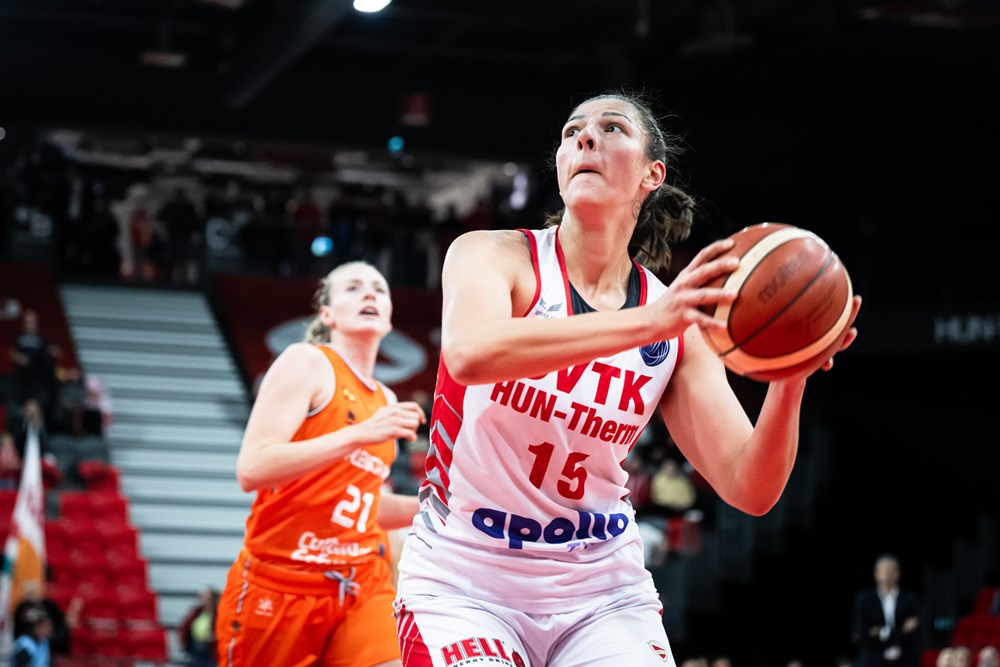 Ana Tadic: Senkitől sem félünk, a törököktől sem - Amíg Élek Én