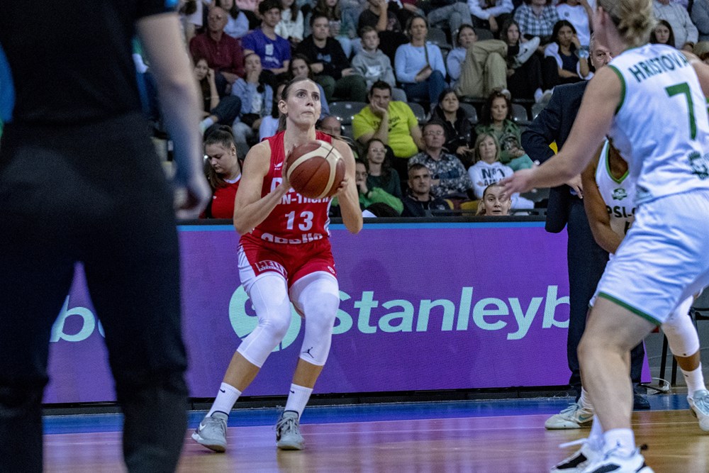 Lelik Réka: A stabilitás lehet a sikeres szereplés kulcsa - Amíg Élek Én