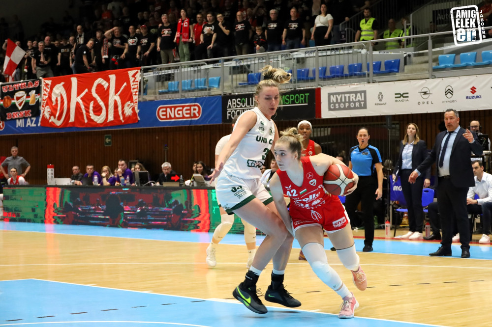 Toman Petra a 2025/26-os szezonban is a DVTK HUNTHERM játékosa lesz ...