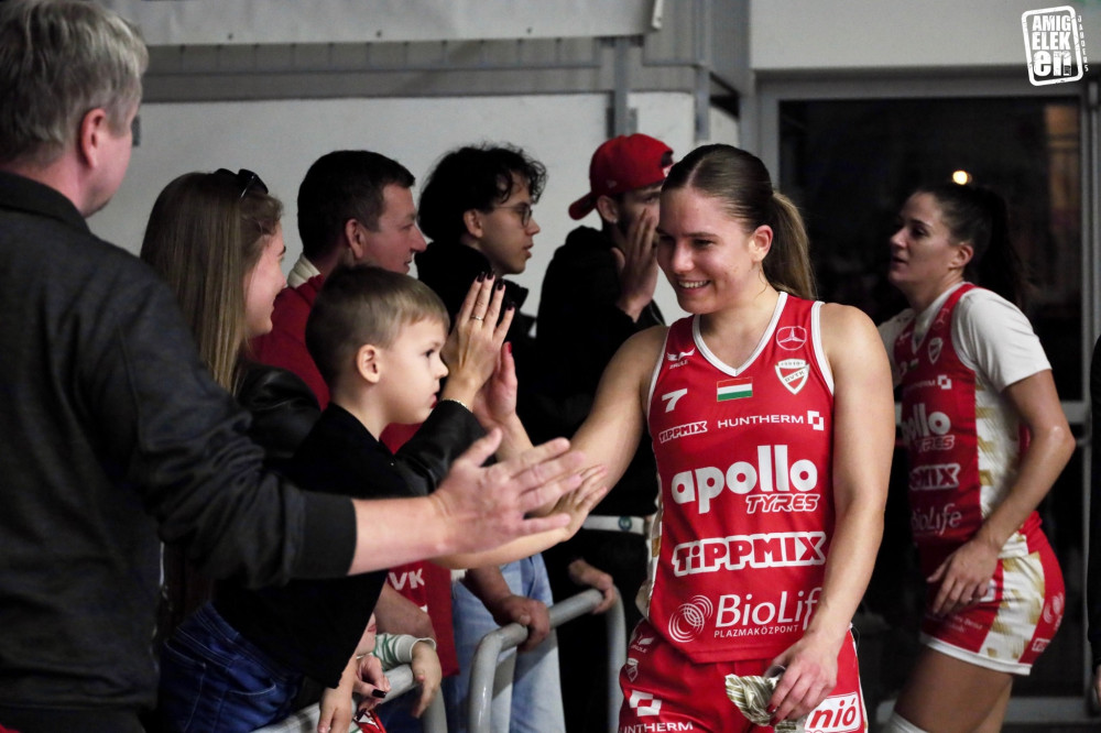 Lelik Réka és Toman Petra rendezte a partit - Amíg Élek Én